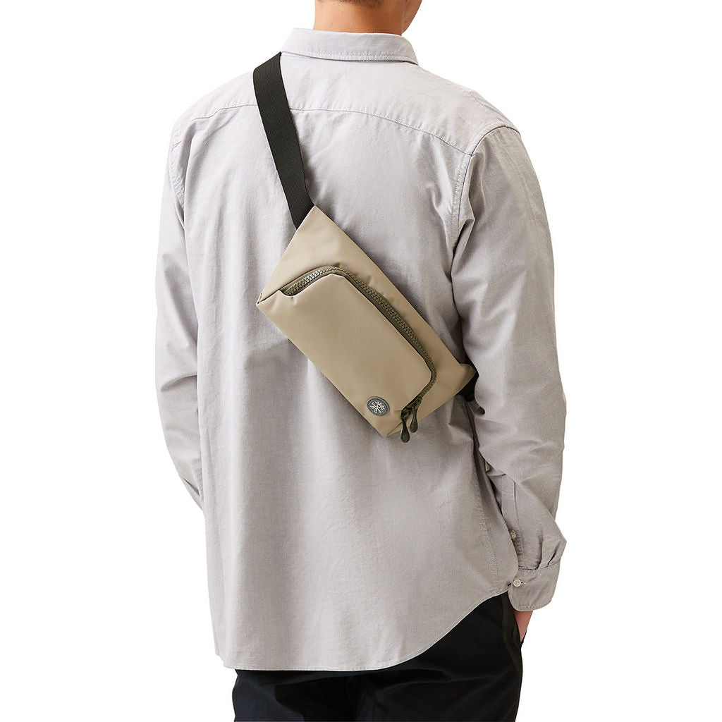 Crumpler Clam Chowder Fanny Pack in Stone – Sportique