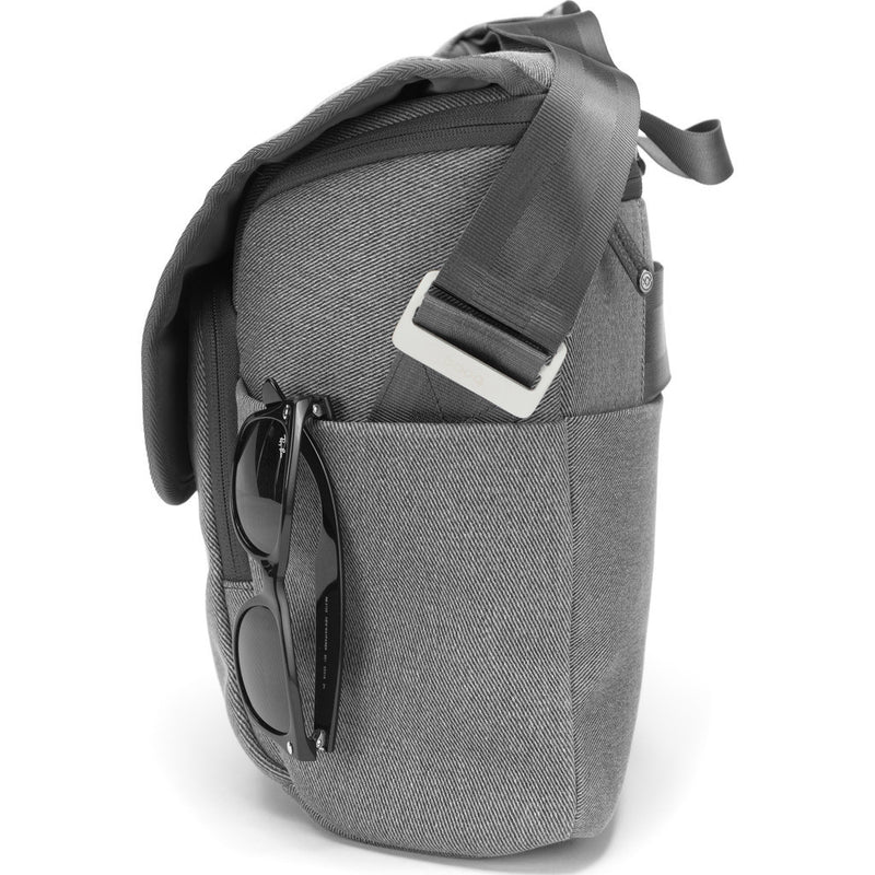 Booq Python Catch Camera Messenger Bag Gray – Sportique